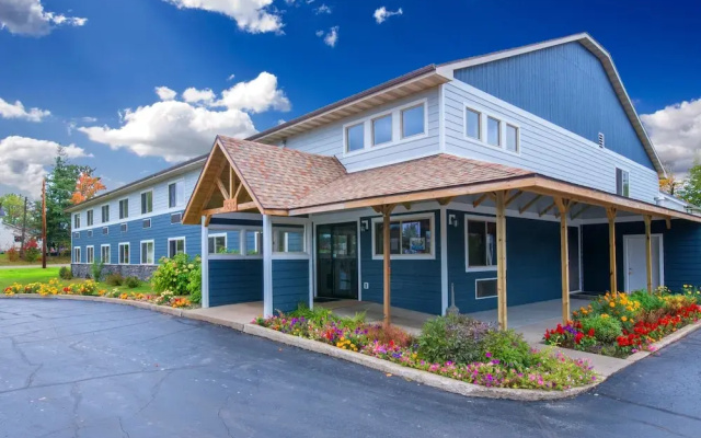 Northwoods Inn & Suites in Ely, United States of America from 259 ...