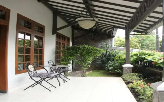 Bed and Breakfast Tomang in Jakarta, Indonesia from 17$, photos ...