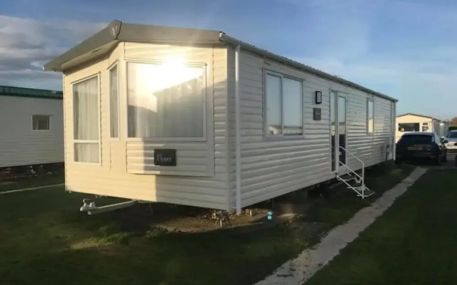 Pontins - Camber Sands Holiday Park in Camber, United Kingdom from 88 ...
