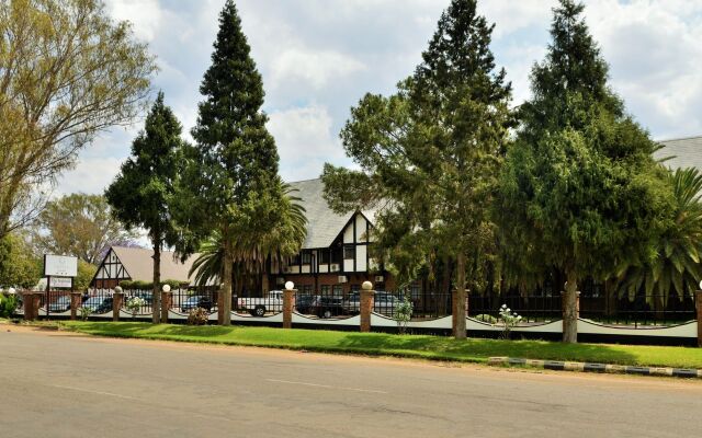 Cresta Churchill in Bulawayo, Zimbabwe from 149$, photos, reviews ...