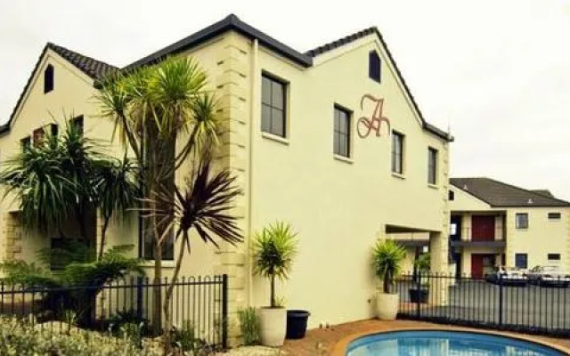 Anglesea Motel and Conference Centre in Hamilton, New Zealand from 136 ...