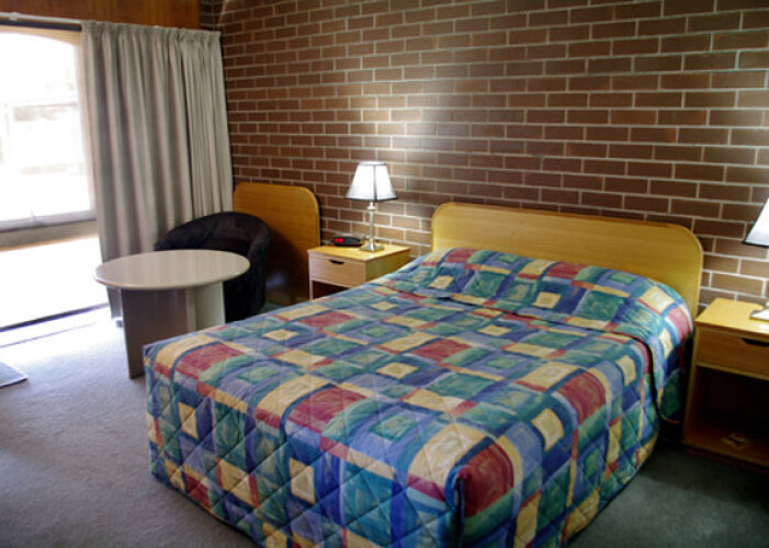 Econo Lodge Hacienda Motel Geelong - Geelong